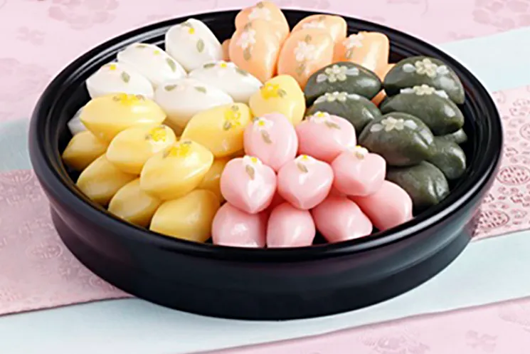 Songpyeon: Um Doce que Celebra Chuseok e a Tradição Coreana - Coreano Fácil