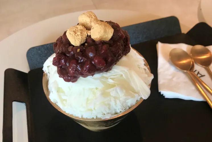 Tudo Sobre Bingsu: A Neve Doce da Coreia que Virou Febre 🍧 - Coreano Fácil